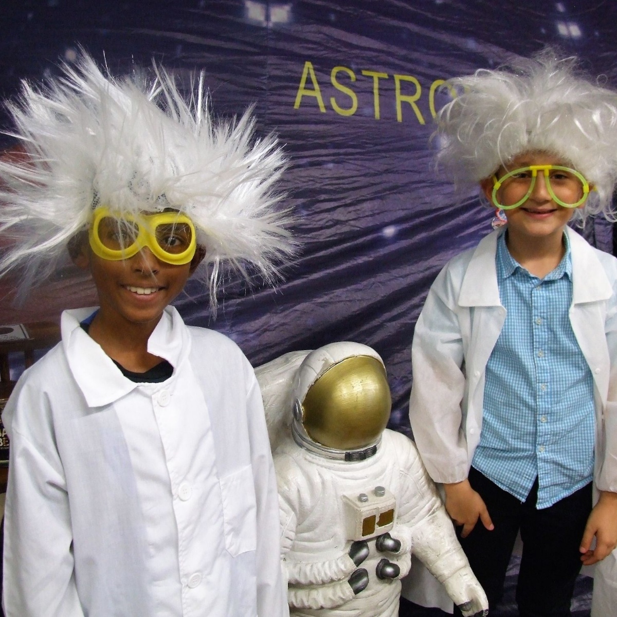 Borough Green Primary School - 'Mad Scientist' Dress-Up Day!